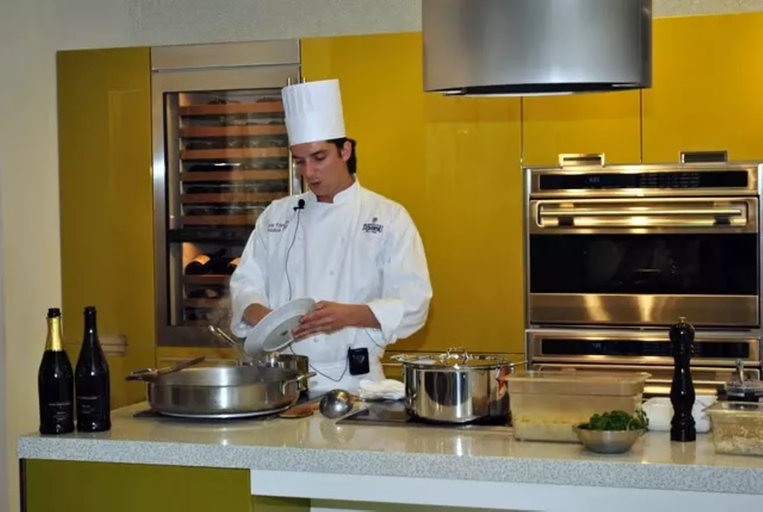 2010 Italian Cooking Show @ Mia Cucina | Miami | Miami New Times | The ...