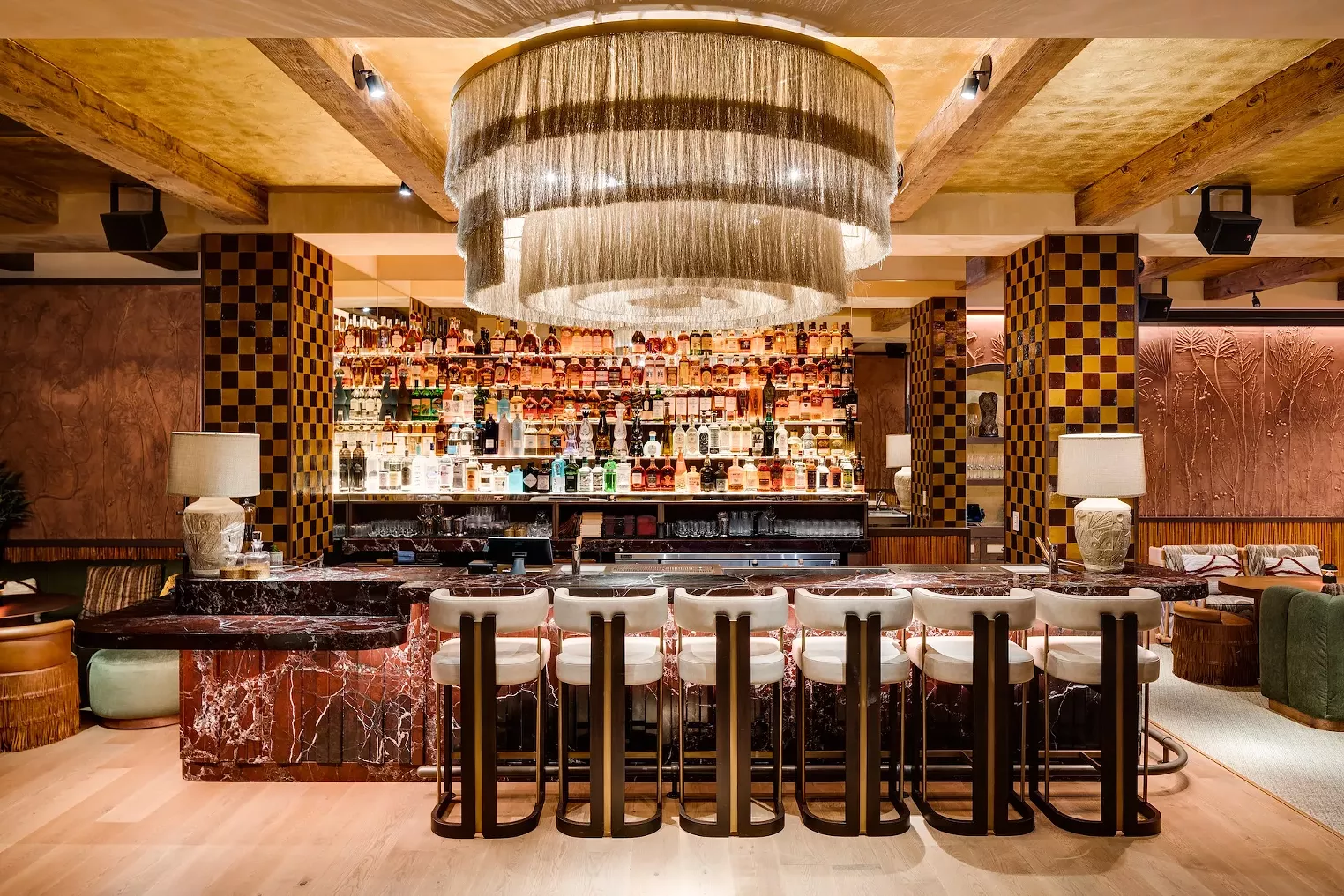 Mila Lounge | South Beach | Bars and Clubs | Music