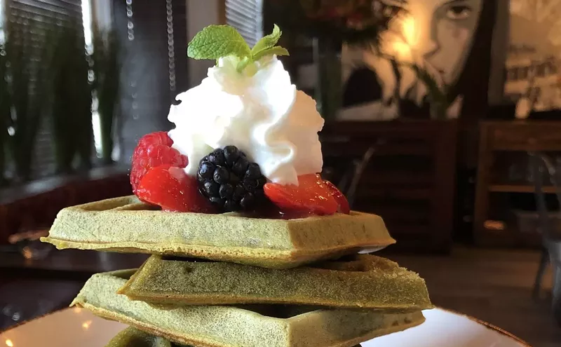 NaiYaRa | South Beach | Thai, Sushi | Restaurant