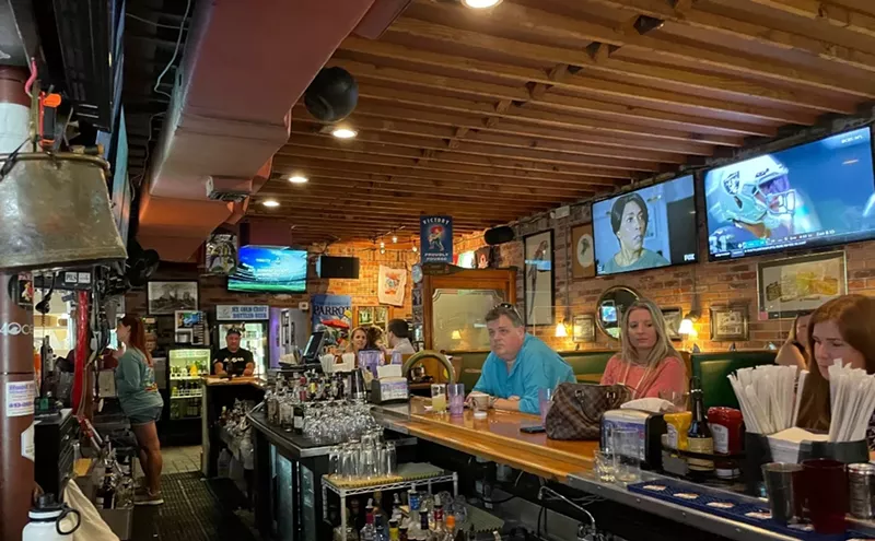 Parrot Lounge | Fort Lauderdale | American, Traditional, Bars and Clubs ...