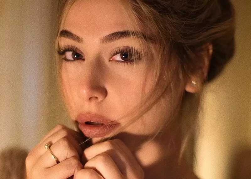 South Florida R&B Singer Hadar Adora Finds a Balance Between Soul and ...