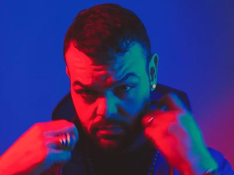 Miami Singer-Songwriter Robbie Elias Releases New Video "Ghost of You ...