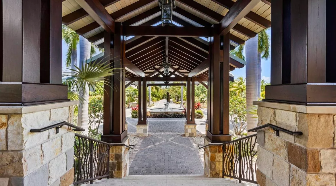 Sydney Sweeney Buys Florida Keys Mansion for $13M | Miami New Times