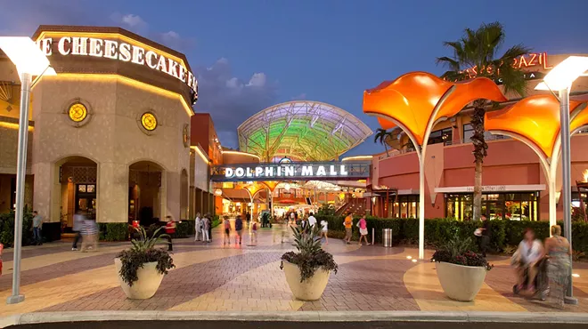 Vivo! Dolphin Mall | Doral | Bars and Clubs | Music