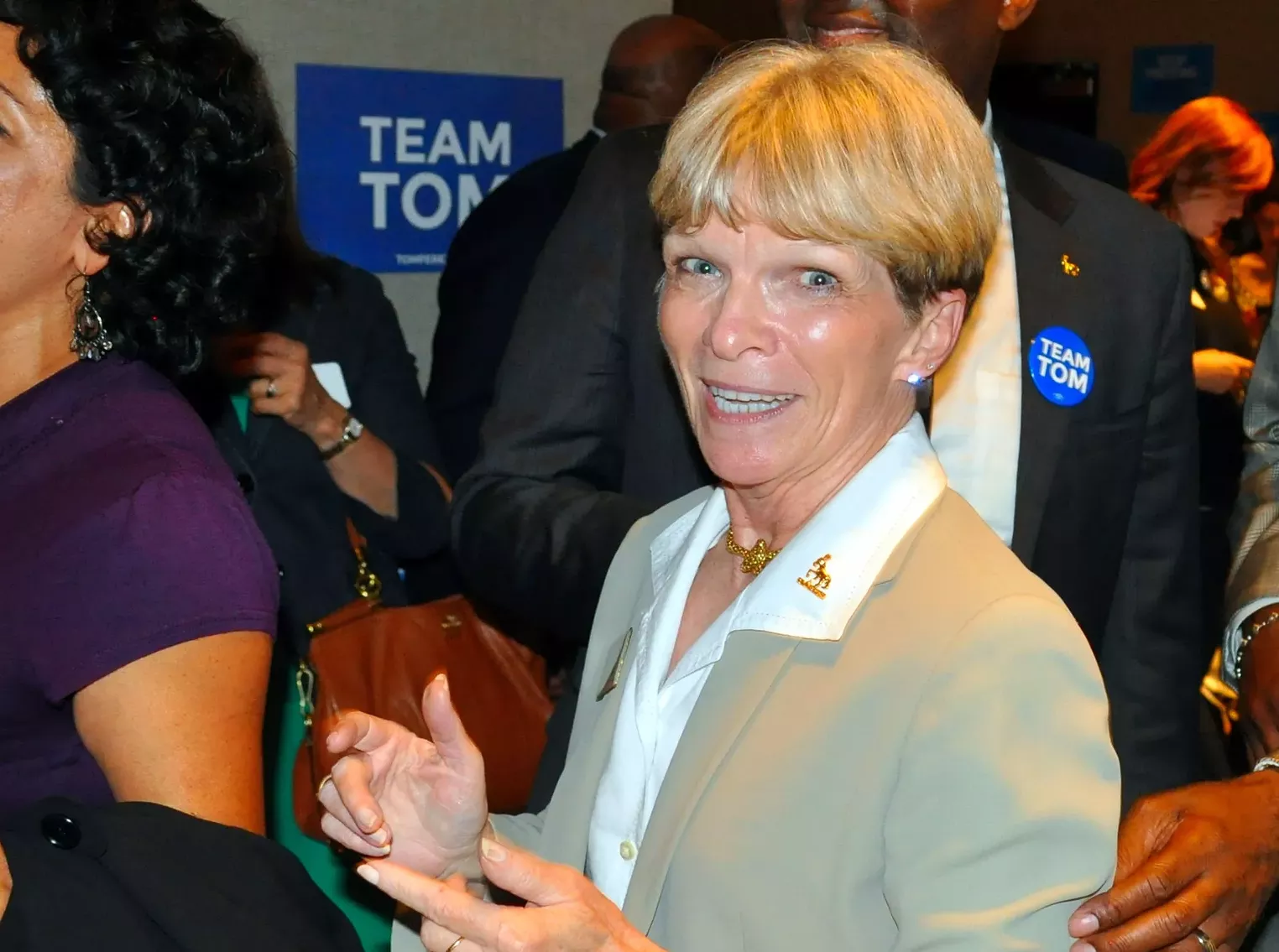 Florida Democrats Pass Bizarre "Unity" Resolution After 2018 Midterm ...