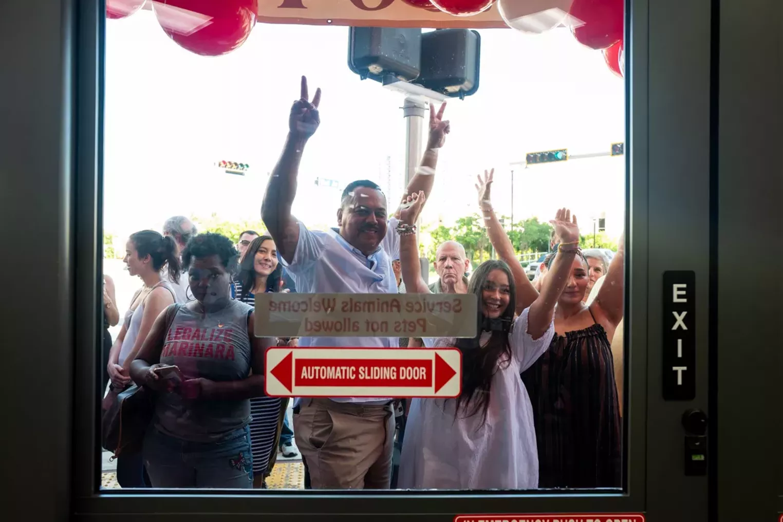 Trader Joe's Miami Beach Grand Opening Photos | Miami New Times